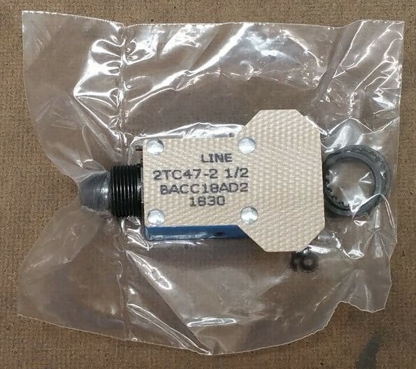 Klixon Boeing 2-1/2 Amp Circuit Breaker 2TC47-2-1/2 BACC18AD2 for sale ...