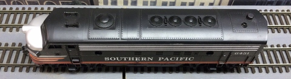 Atlas H.O. Locomotive F7A Southern Pacific #6451 Very Nice! | eBay