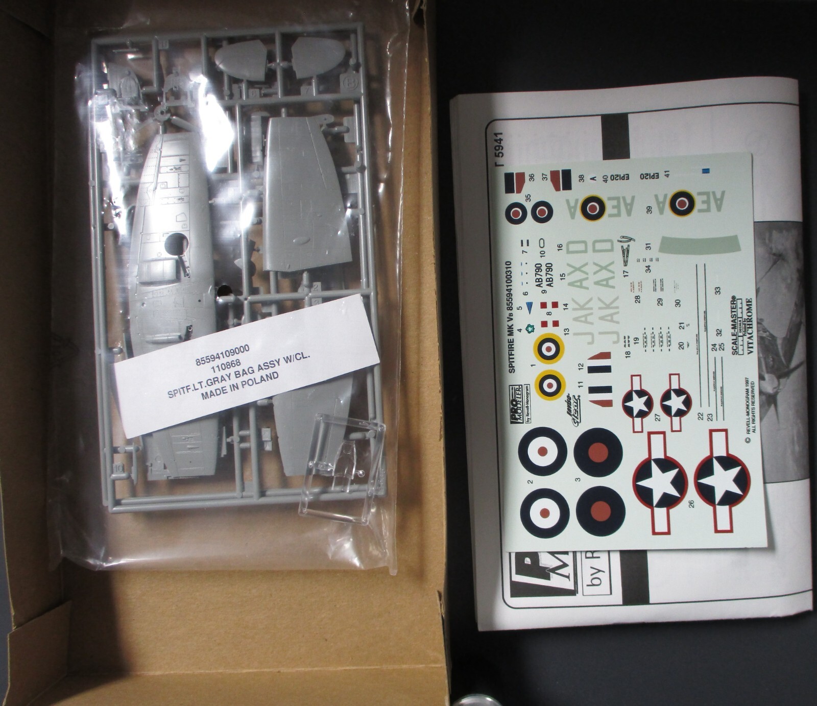 Pro Modeller 1/72nd Scale Spitfire Mark Vb Kit No. 85-5941 - Open Box ...