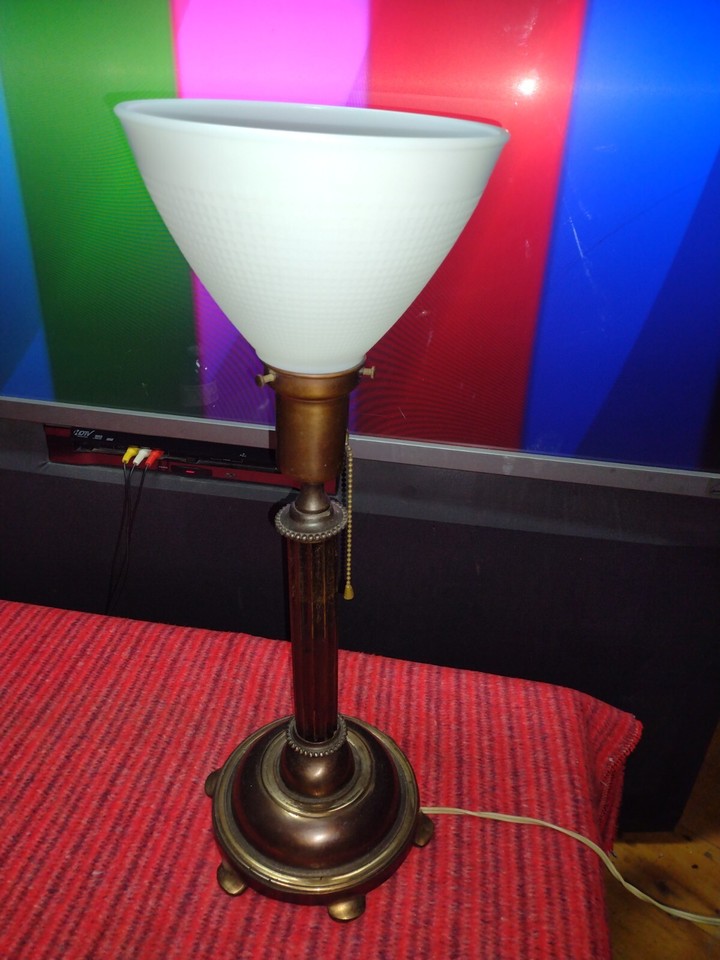 Vtg Rembrandt style Brass Pillar Torchiere Column w Glass shade table ...