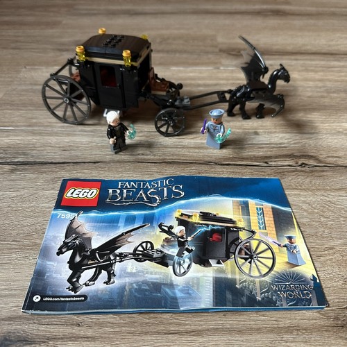 LEGO Harry Potter Fantastic Beasts Set 75951 Grindelwald's Escape ...