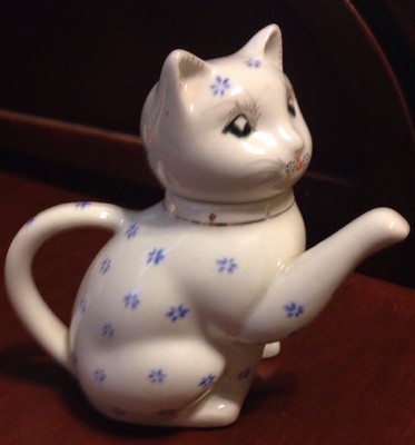 Vintage Chinese Collectible Ceramic Blue & White Cat Teapot | eBay