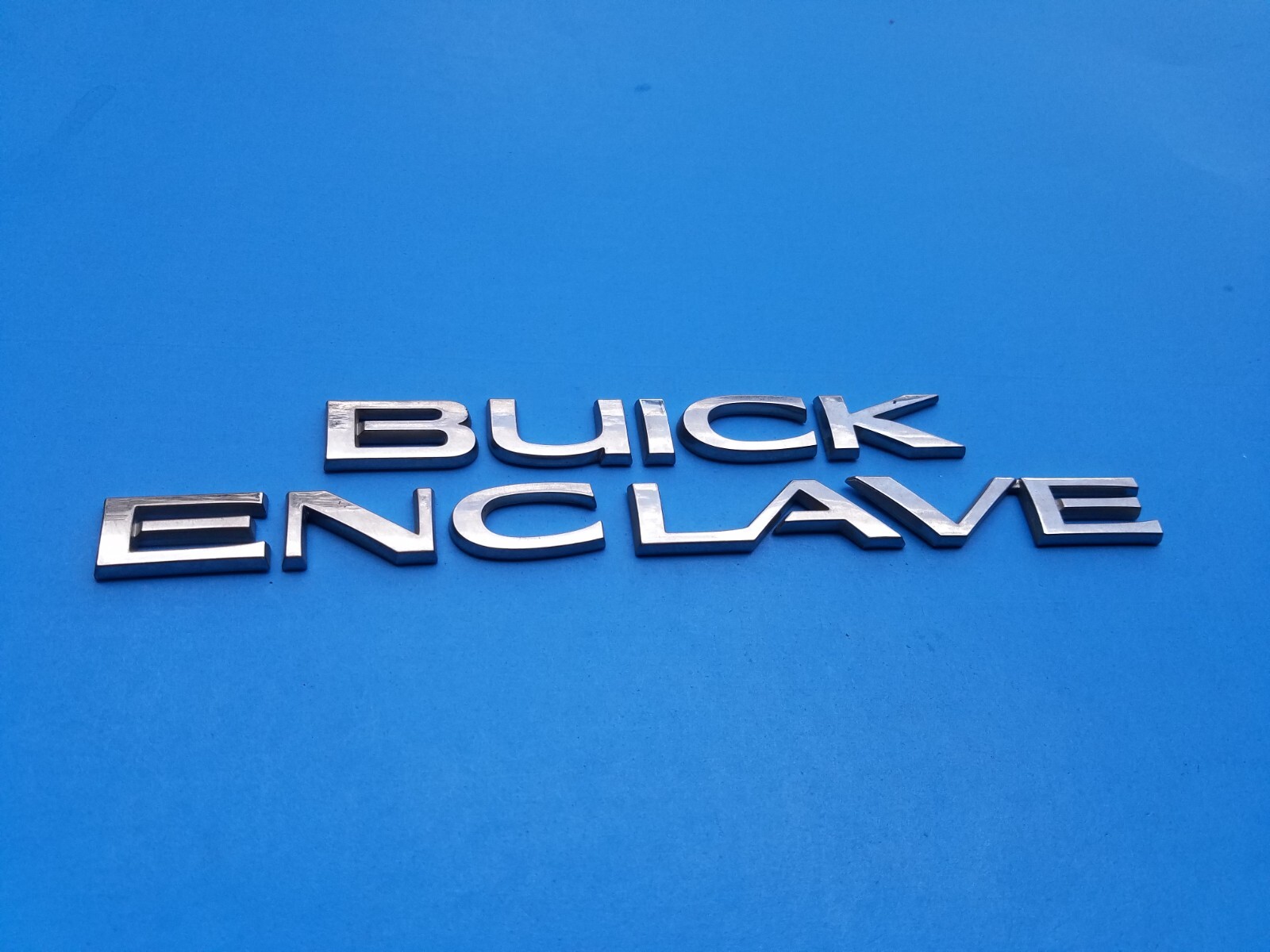 08 09 10 11 12 13 14 15 16 17 BUICK ENCLAVE REAR EMBLEM BADGE SYMBOL ...