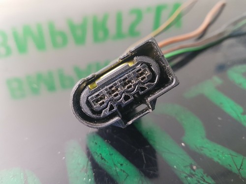 USED GENUINE BMW 4 POL SOCKET FOR WATER PUMP 12521438159 / FAST ...