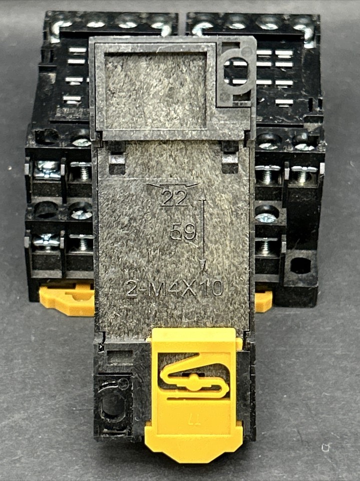 Omron Relay Socket PYF14A-E PYF14AE 14-pin (Packs of 3) *NOS/Open Box ...