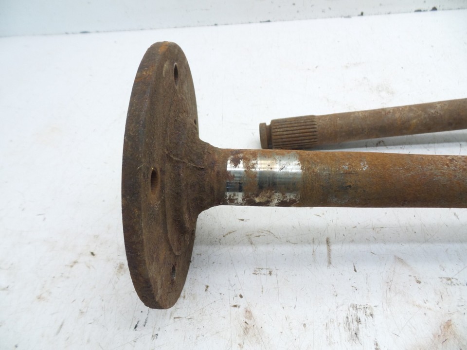 70-81 FIREBIRD CAMARO ORIGINAL REAR END AXLE 10 BOLT 28 SPLINE SHAFT | eBay
