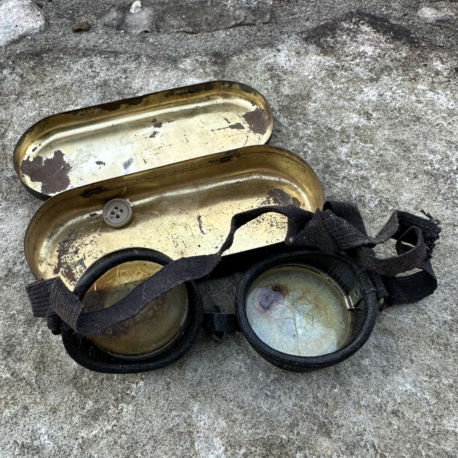 WWI WW1 Era US Pilot Motorcycle Goggles In Tin | eBay