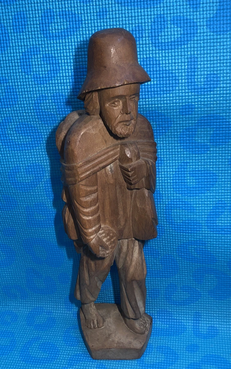 Wondering Man Statue