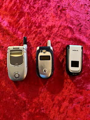 Lot of 3 Untested Cell Phones Flip Phones Motorola | eBay
