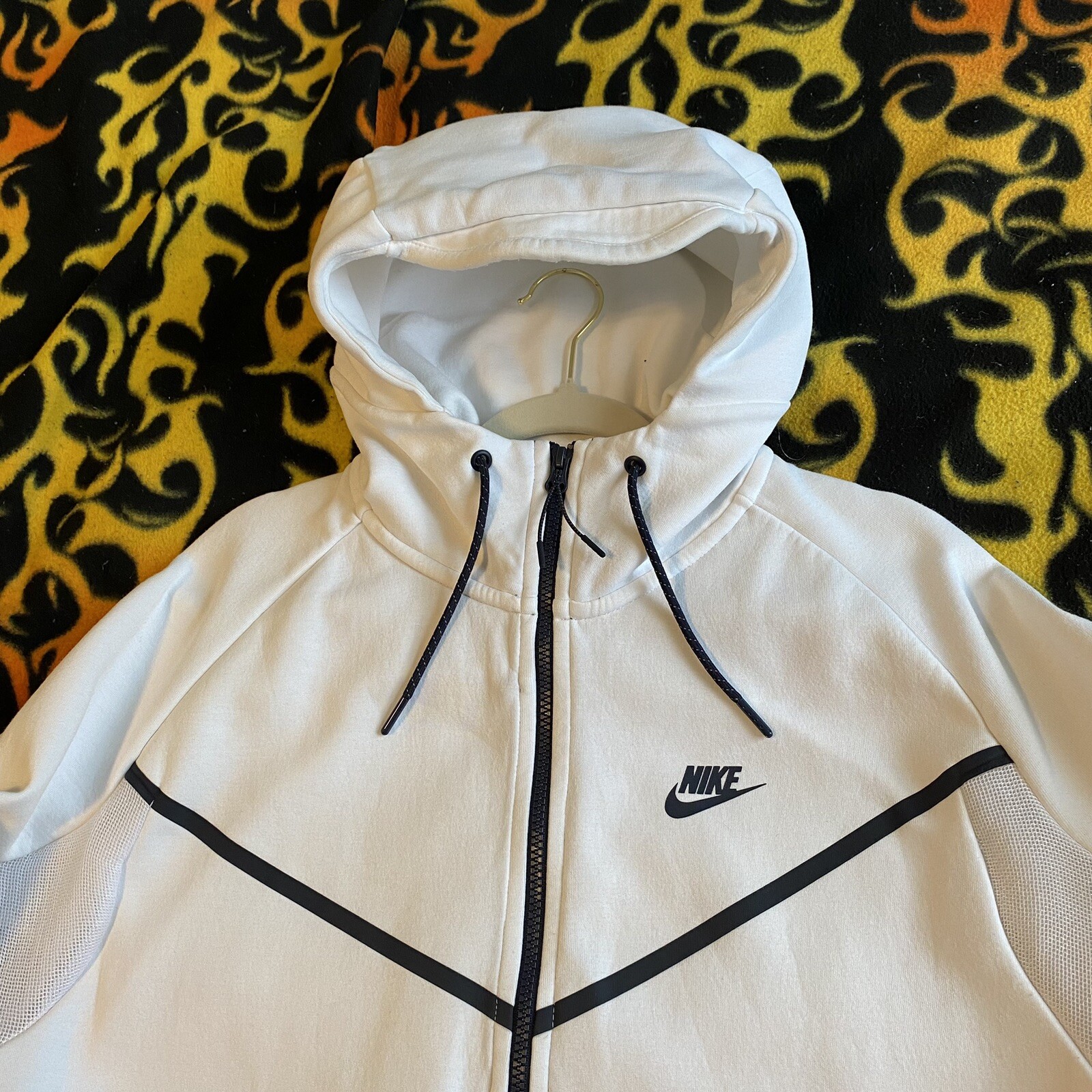 NIKE TECH FLEECE HERO WINDRUNNER HOODIE WHITE SIZE LA… - Gem