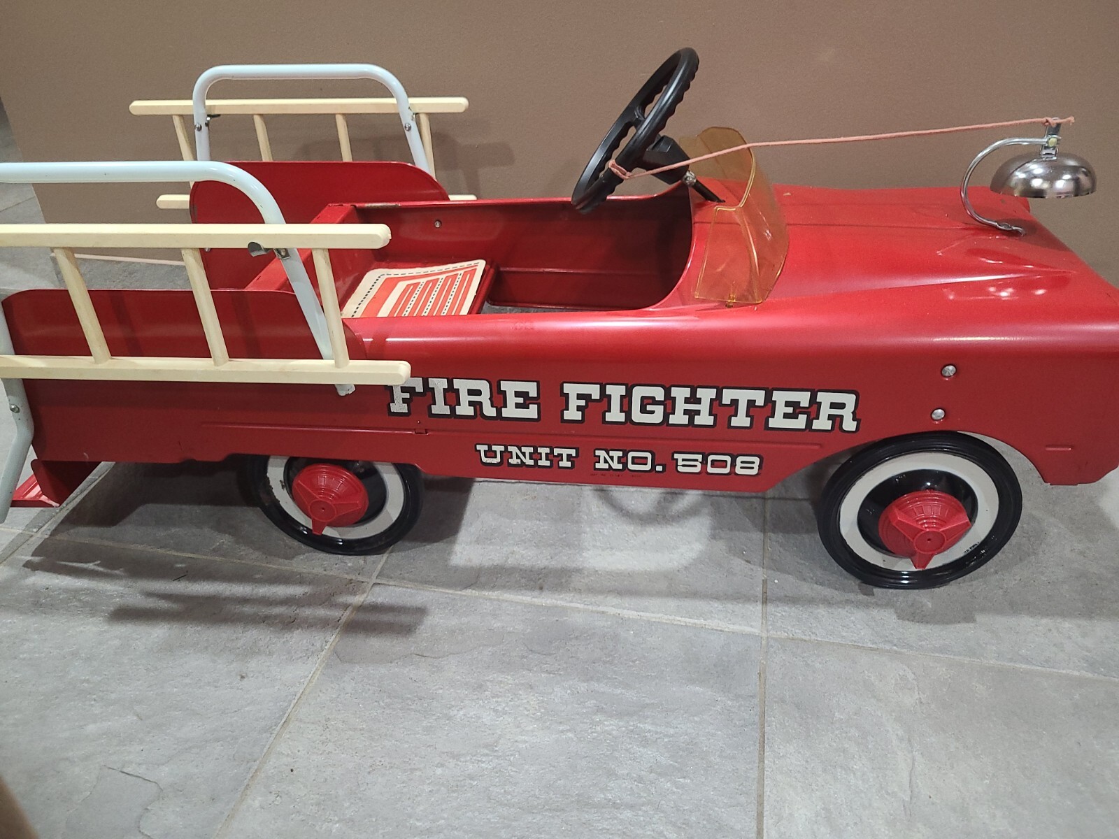 FULL SIZE ORIGINAL 1960's AMF PEDAL CAR FIRETRUCK ~ Fire Fighter Unit ...