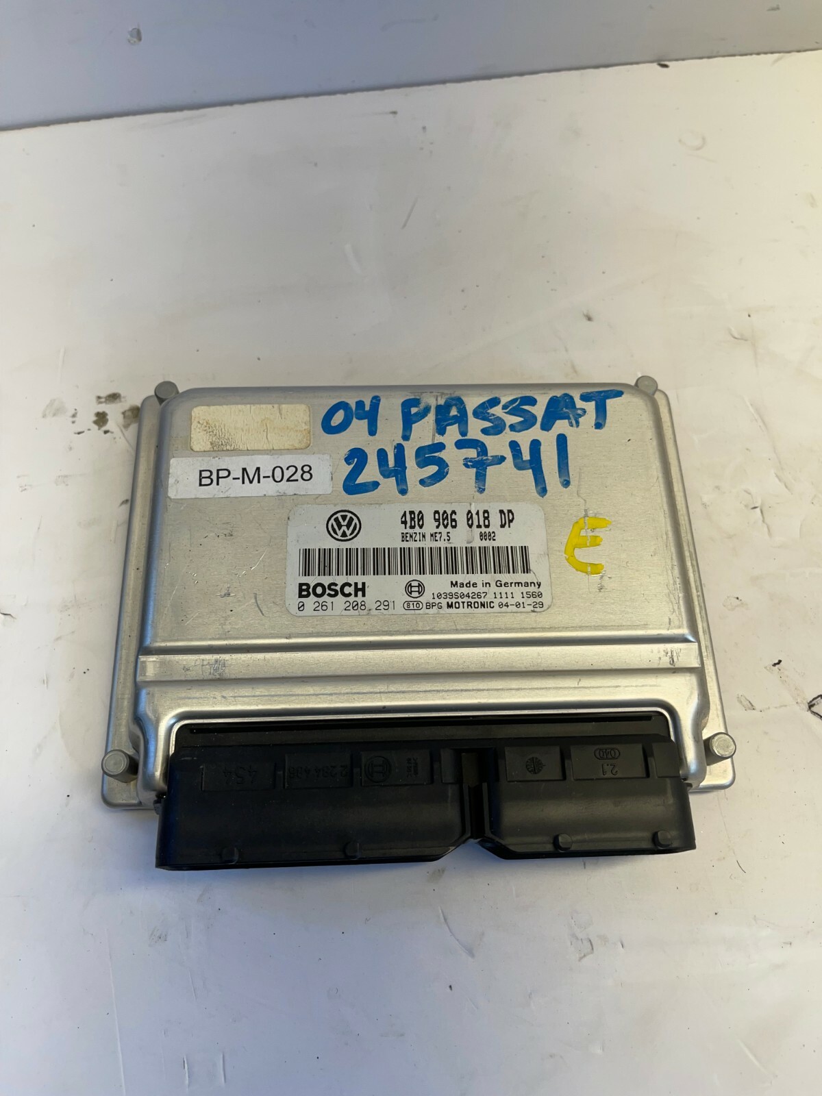 2004-2005 VOLKSWAGEN PASSAT 1.8L ENGINE CONTROL MODULE ECU ECM OEM ...