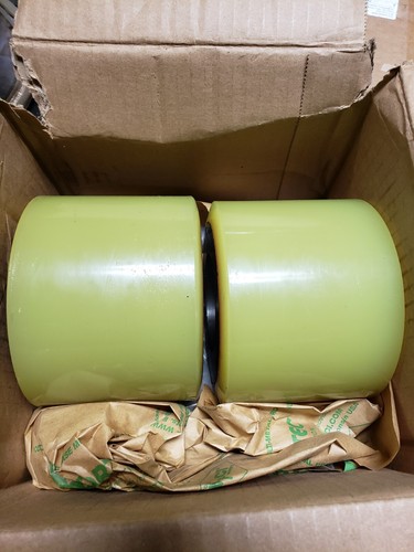 524291432 YALE FORKLIFT PAIR OF POLY LOAD WHEELS - WHEEL KIT | eBay