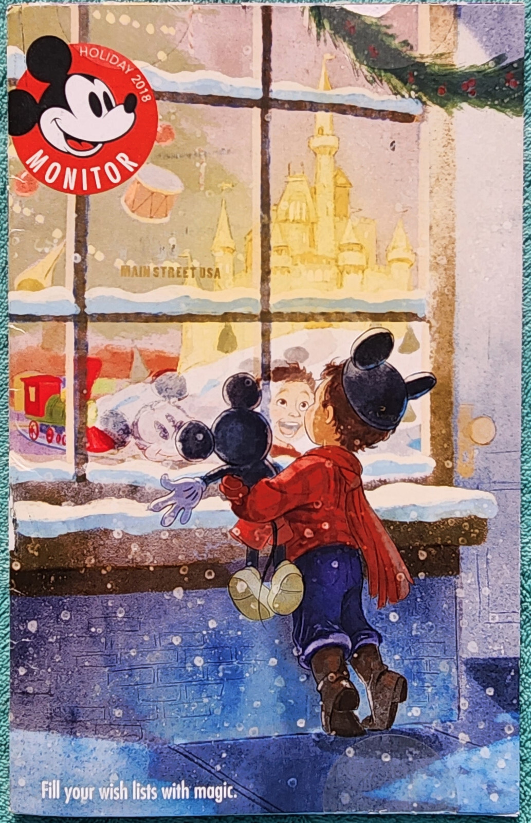 Holiday 2018 Mickey Monitor Disney Passholder Newsletter - A Flurry Of ...