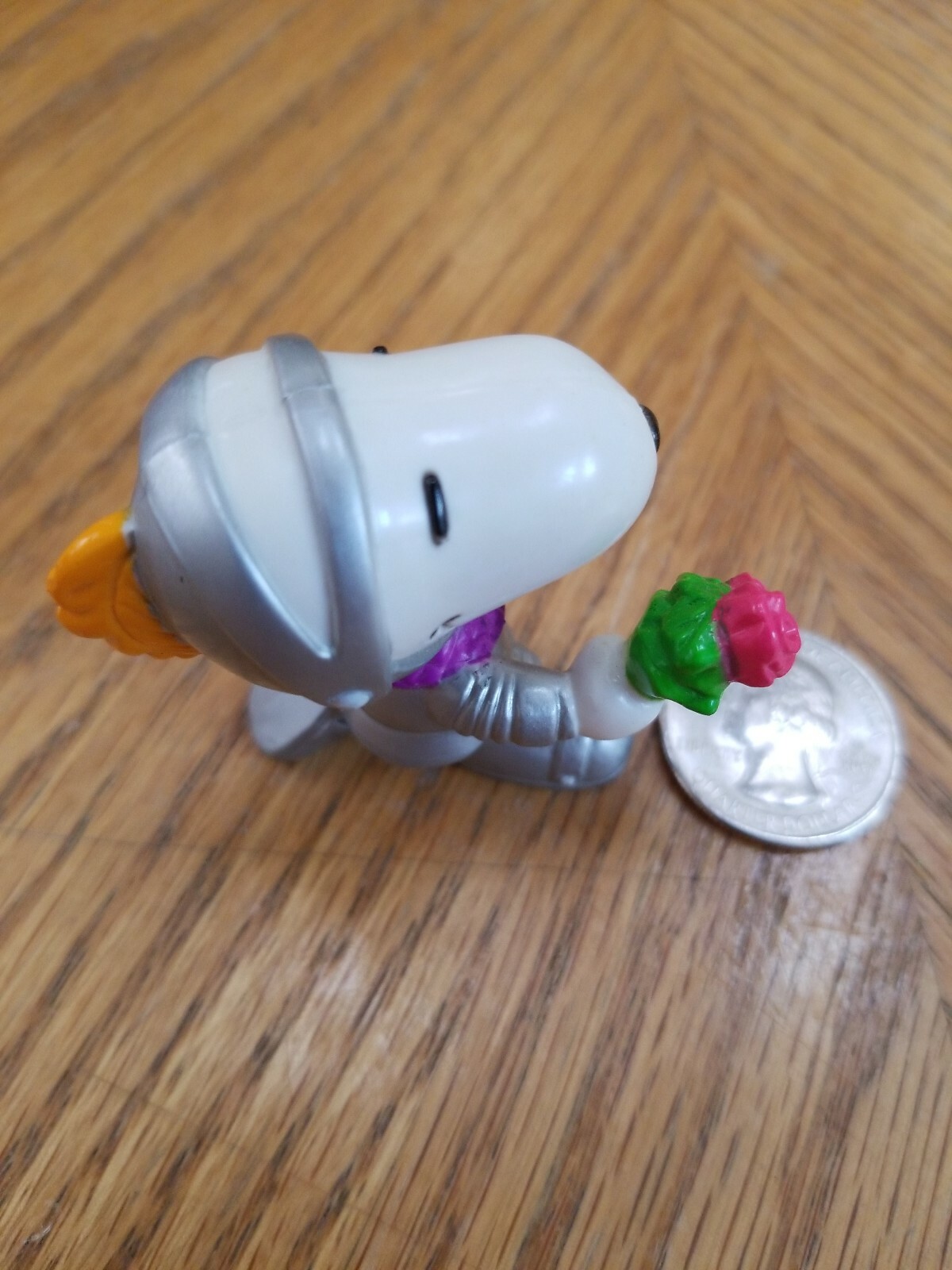 VINTAGE 90's Snoopy PVC Figure Whitman's Peanuts Knight in Shining ...