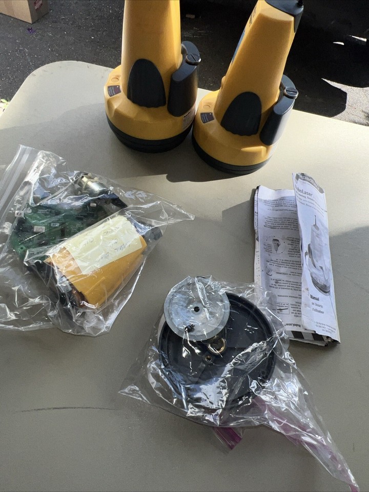 2x RoboToolz RoboLaser Self Leveling Remote Control Laser Level RT-7210 ...