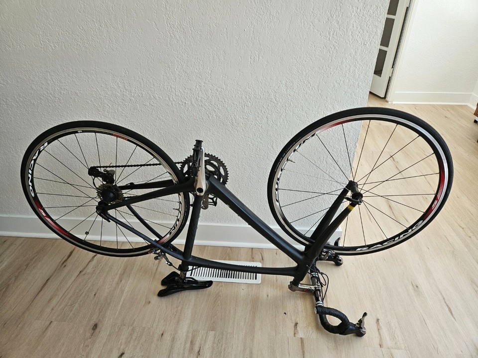 Cello Elliot 105 – Full Carbon Frame 18 LB Road Bike | eBay