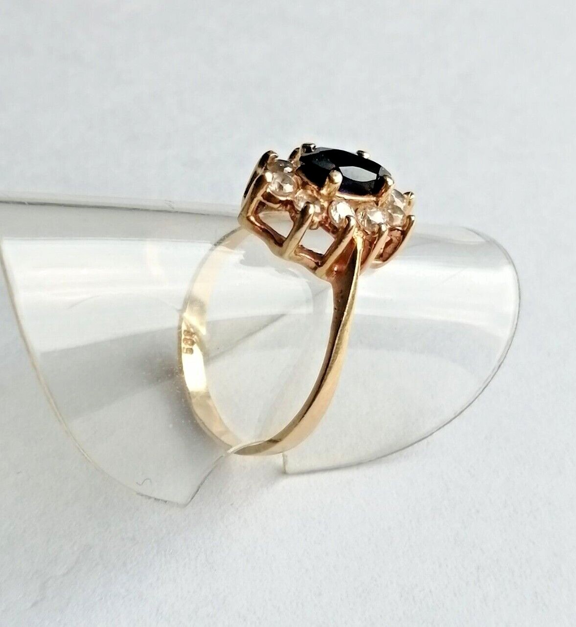 Ring mit Saphir und Zirkonia Gold 583 Gr. 16,5 mm / 50 Gelbgold 14K ...