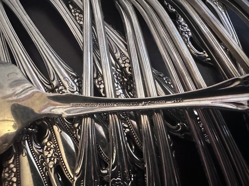 Oneida Distinction HH Raphael Pattern Stainless Flatware 54,pcs. Pre ...
