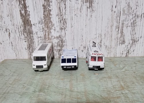 Matchbox NASA Lot of 3 Express Delivery Transporter Vehicle & Tracking ...