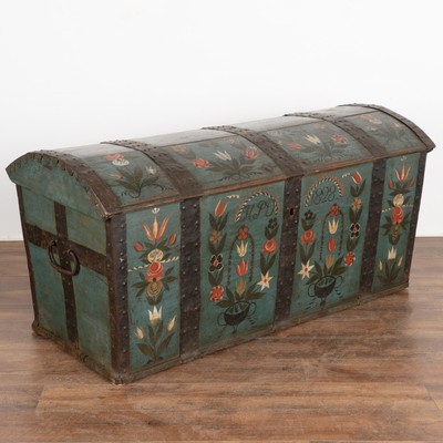 1800-1899 - Round Top Trunk