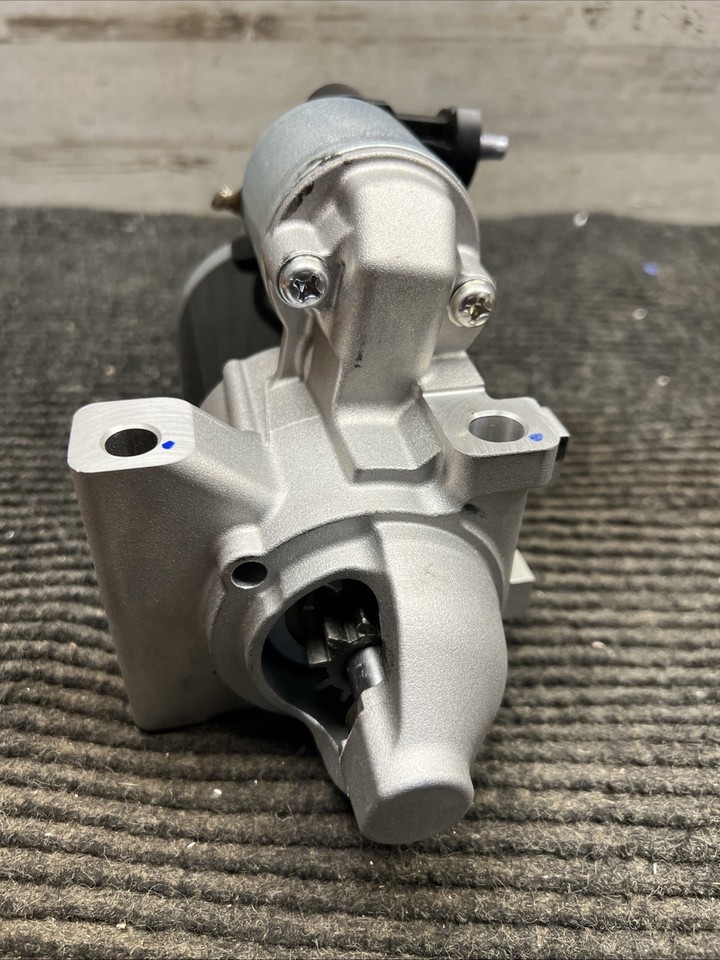 NOS Genuine GM Starter 12740952 | eBay