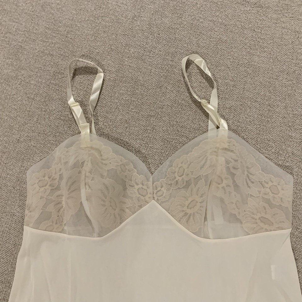 Vanity Fair Full Slip W/Lace Sz 34 Ivory Nylon Antron III NWOT | eBay