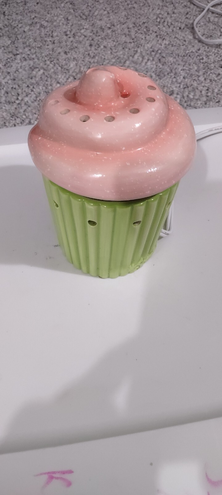 Scentsy Cupcake Wax Warmer Pink, Green & Brown RETIRED | eBay