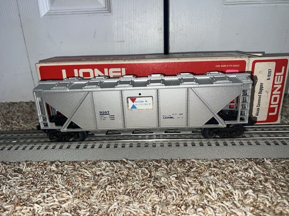 Lionel Electric Trains 6-9267 Alcoa Aluminum Covered Hopper C-7 w/box ...
