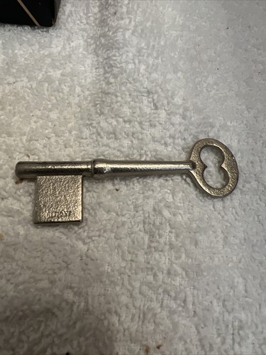 New Ilco 67B Uncut Key Blank Solid Barrel Steel Skeleton Key Silver ...