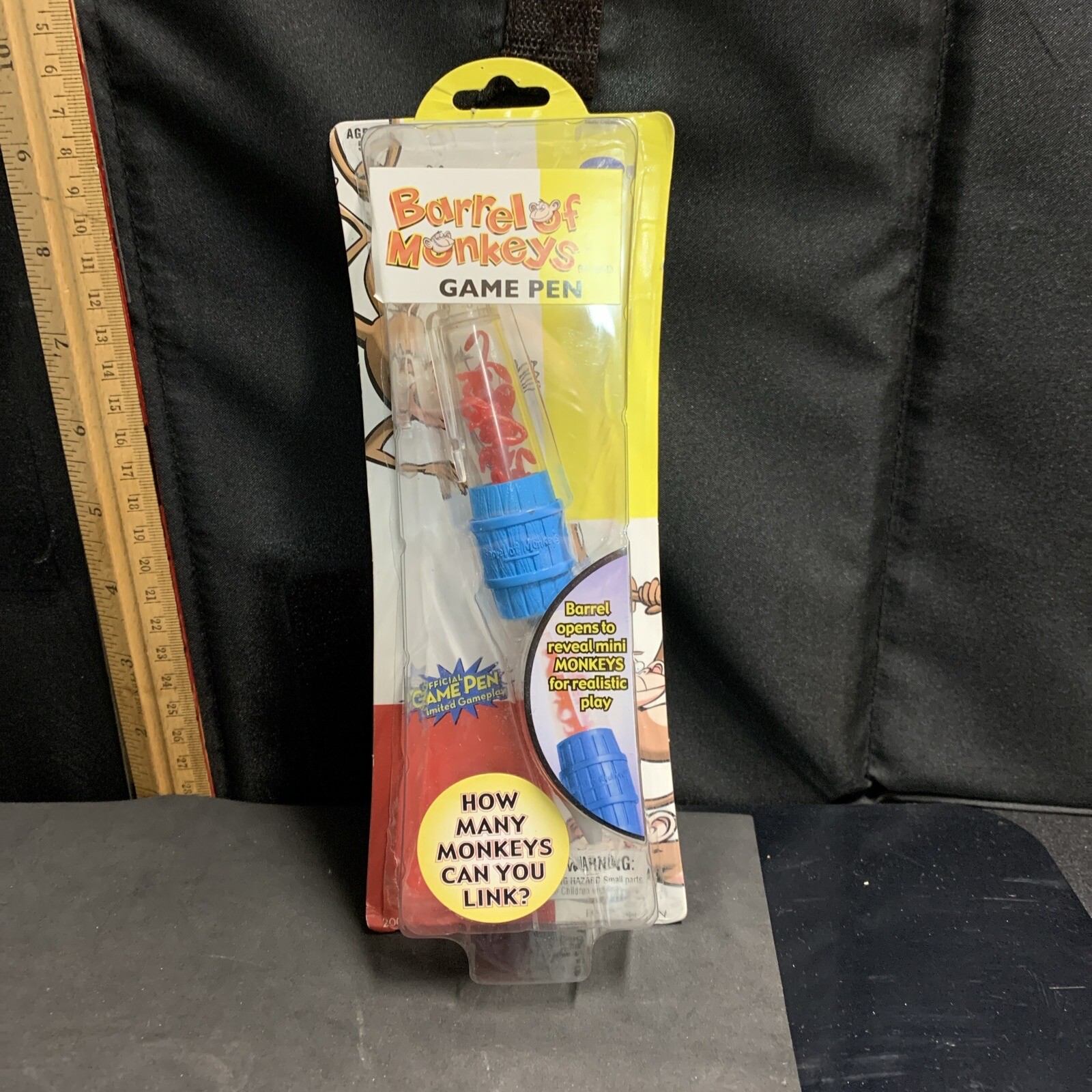 NOS 2006 Barrel of Monkeys Official Game Pen Ballpoint Pen Hasbro Mini ...