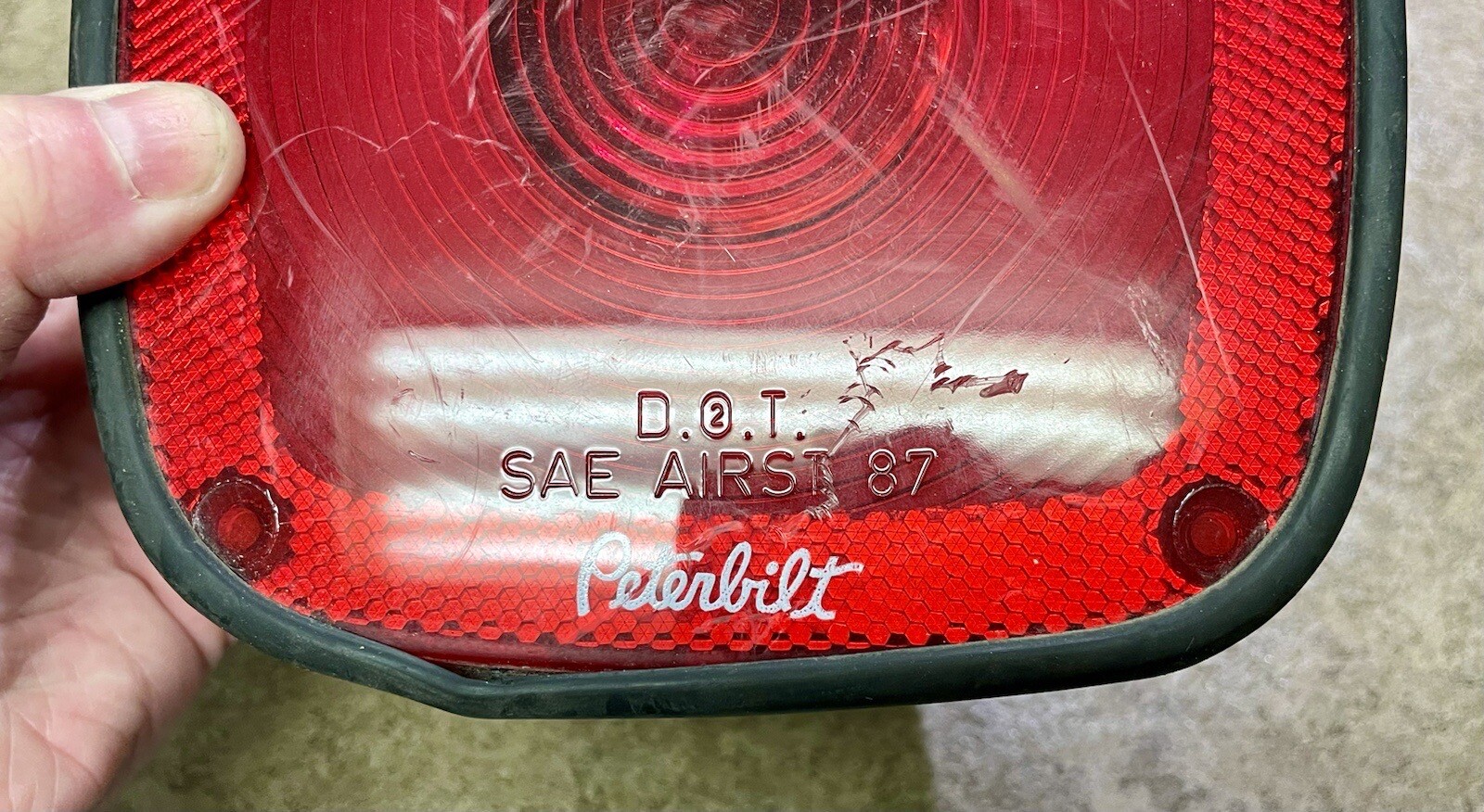 Peterbilt Signal Stat Tail Light w/ Bracket P11-6369R *Ready To Ship ...