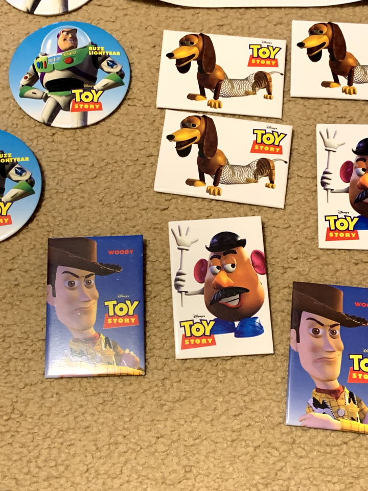 TOY STORY 1995 promotion Guide and buttons Pixar Walt Disney RARE VHTF ...