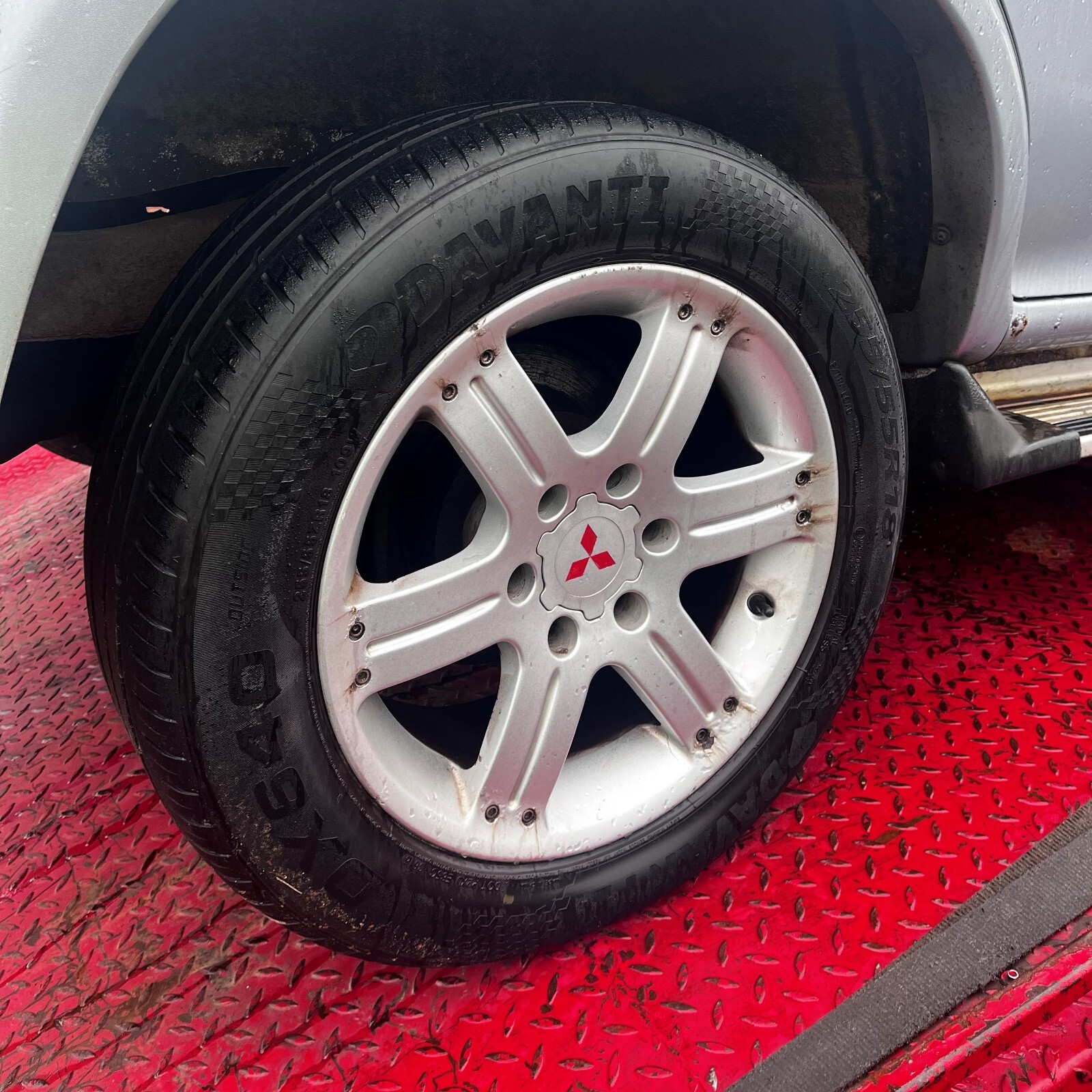 MITSUBISHI SHOGUN SPORT K94W 2500DIESEL 4WD BREAKING FOR 1 X WHEEL NUT ...