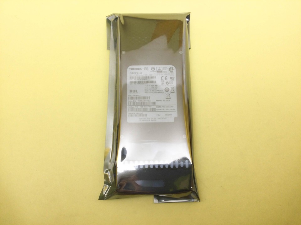 X439A-R6 NETAPP 1.6TB SAS 12Gb/s 2.5'' SSD 108-00372 TOSHIBA PX02SMB160 ...