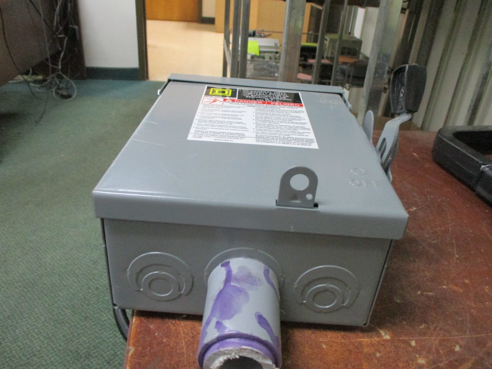 Square D 3R Non-Fusible Safety Switch/ Disconnect DU221RB 30A 240V 1Ph ...