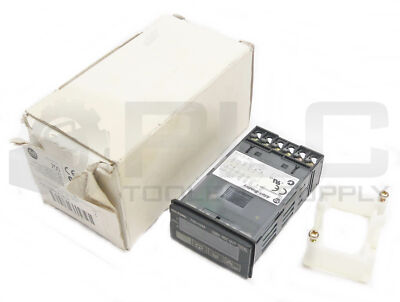 NEW ALLEN BRADLEY 700-HXM66SZ24 SER C COUNTER TIMER MULTIFUNCTION 0.0S ...