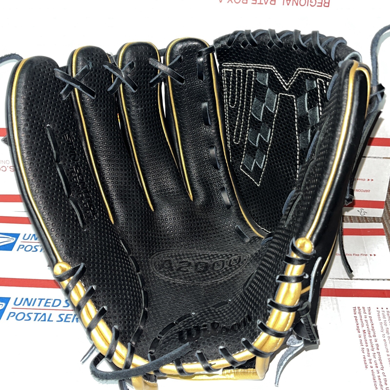Wilson A2000 SCV125 12.5" Softball Glove LHT V125 Spin Control ...