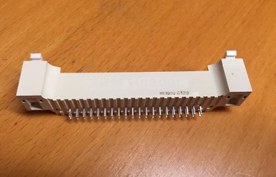 TYCO/AMP 146761-1 40 MODII 2PC VRM8 HDR W/LATCH | eBay