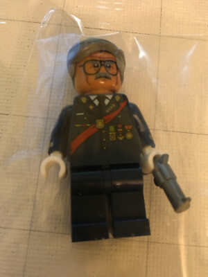 Lego DC Super Heroes Commissioner James Gordon Minifigure 70908 | eBay