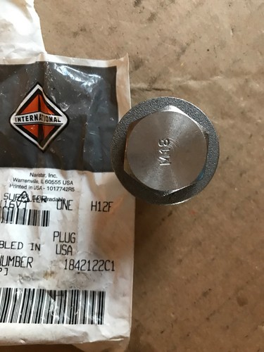 1842122C1 New OEM International Drain Oil Plug | eBay