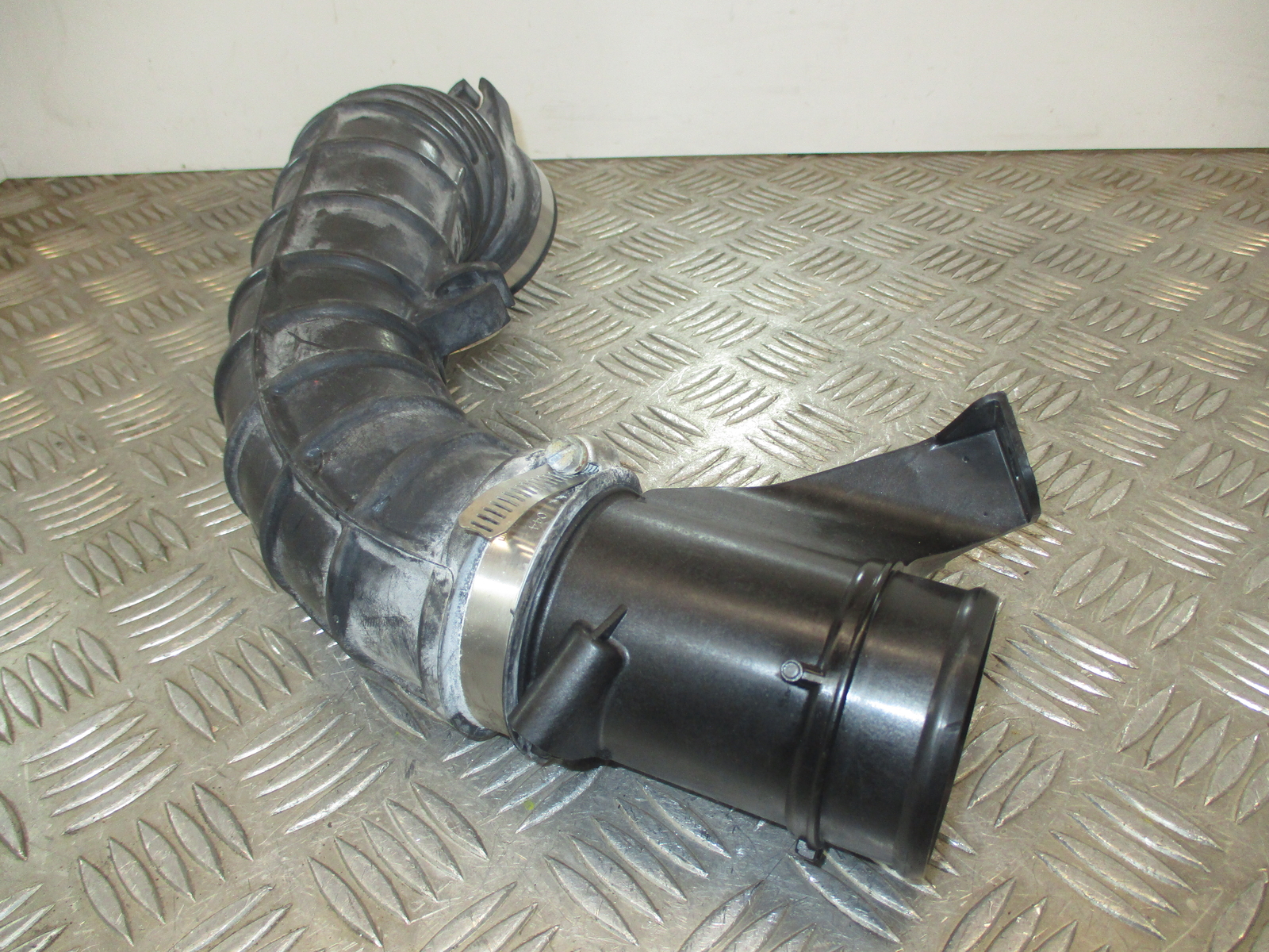 2018 Suzuki Vitara 1.0 Petrol K10C. Air Intake Pipe 13767-64R00 26K | eBay