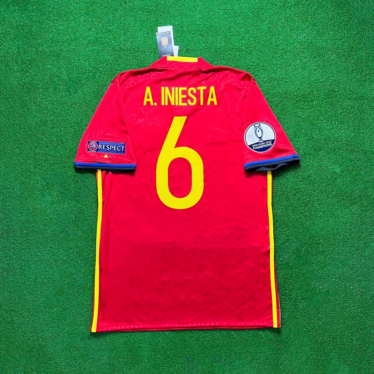 Iniesta Number BARCELONA INIESTA 2016 2017 ORIGINAL JERSEY Size L