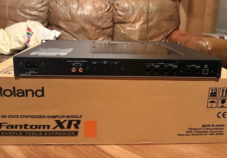 Roland Fantom-XR Sound Module 1U Tack Mount Synthesizer With Box | eBay