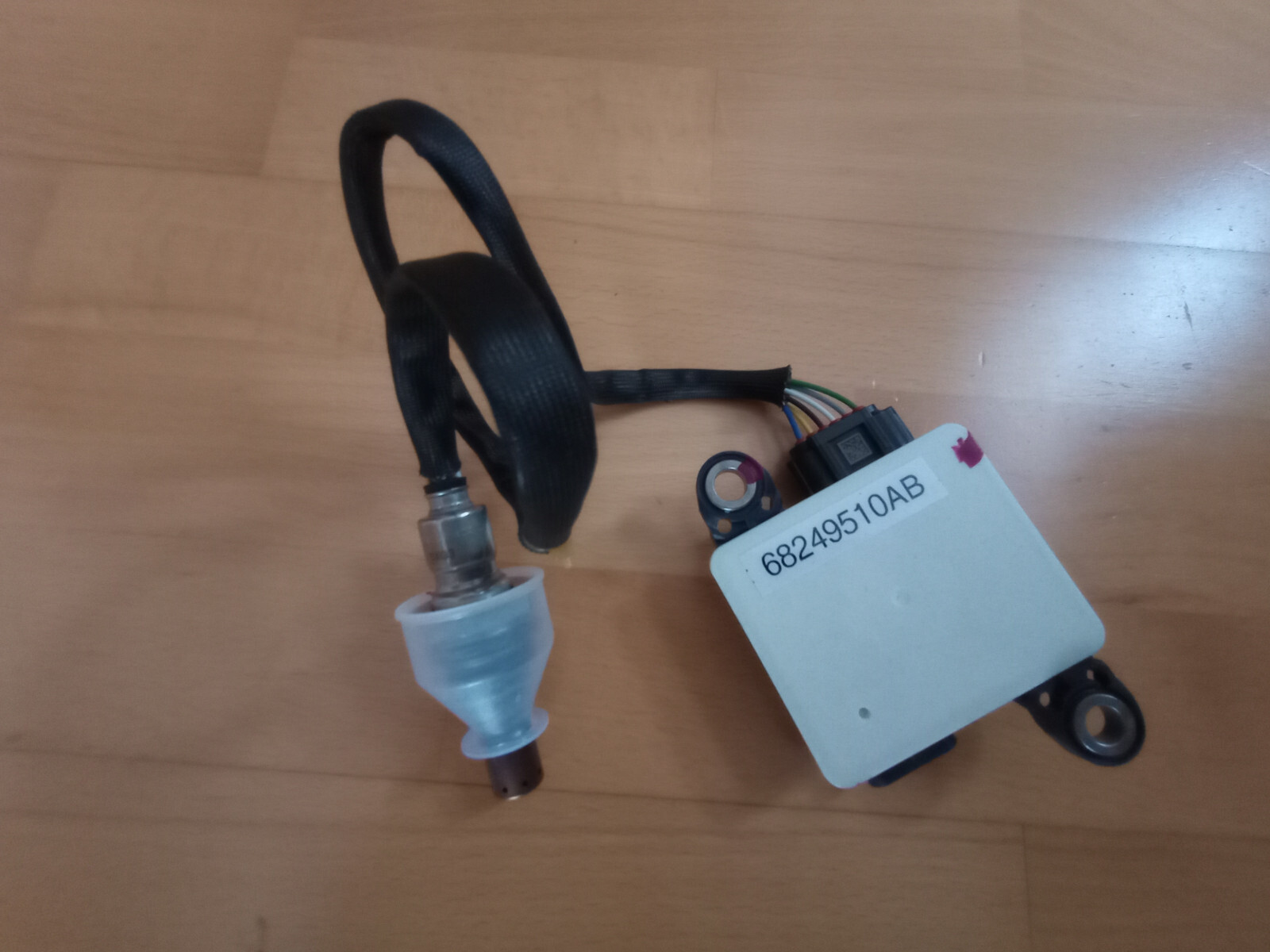 ORIGINAL Mopar Nox Sensor JEEP GRAND CHEROKEE IV WK, WK2 68249510AB Bj ...