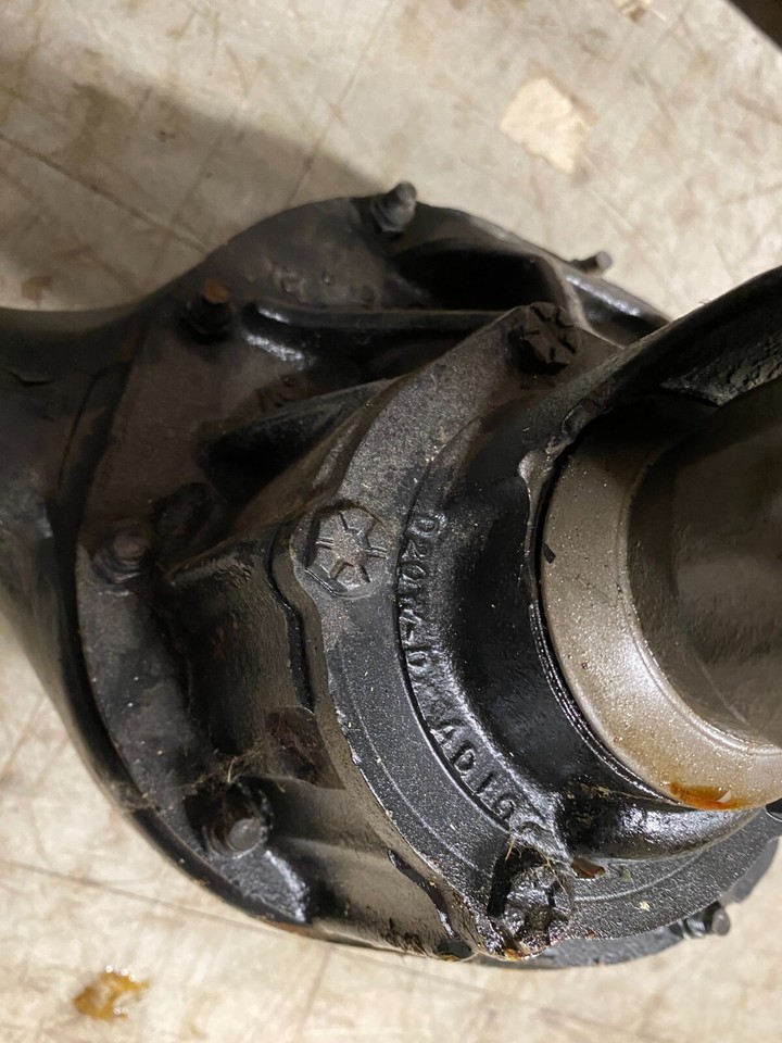 Ford 8 inch rear end with original center section | eBay