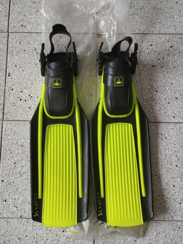 Pinne cinghiolo Technisub Stratos ADJ FP Taglia Small Nuove Scuba Dive ...