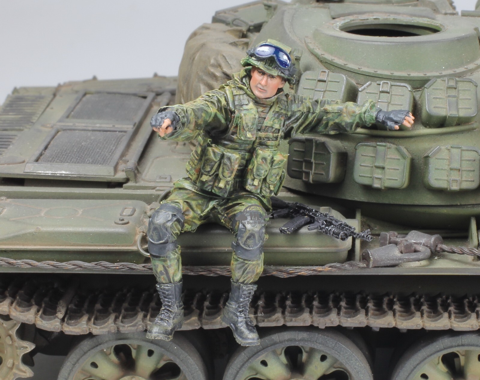 (Pre-Order) Modern Russian Tank Riders (6 figures) 1:35 Pro Built Model ...