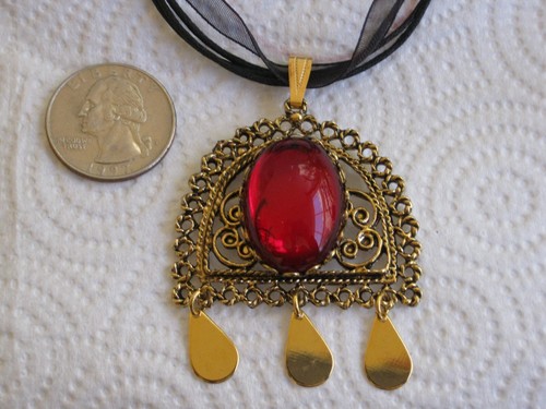 Ruby Red Cabochon Pendant Necklace Renaissance Antiqued Goldtone ...