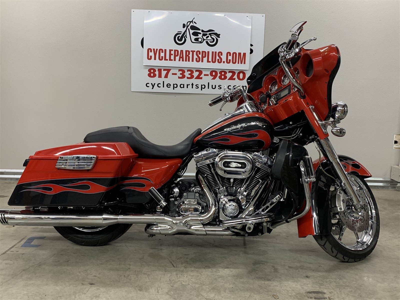 Harley-Davidson 2010 Ultra Classic CVO Saddlebag Support Kit 90200788 ...